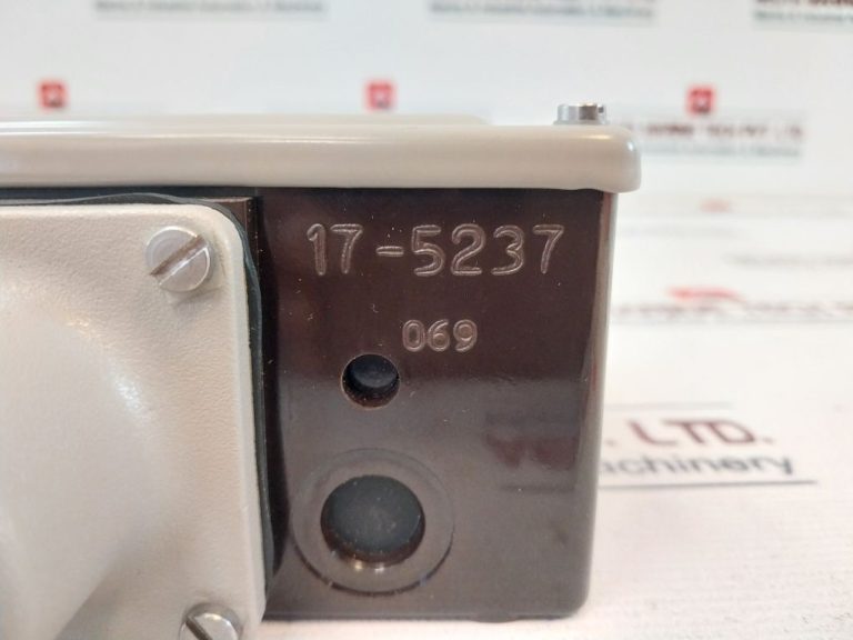 Danfoss Rt 200 Pressure Switch 3-85 Psig - Aeliya Marine