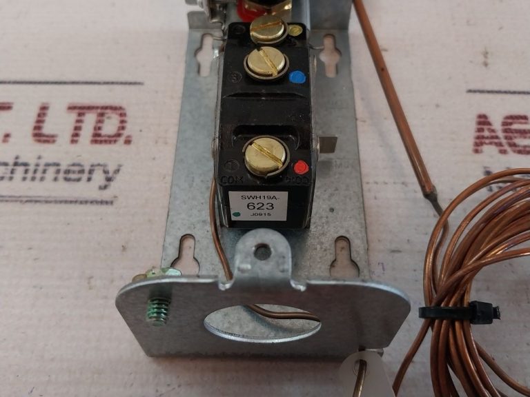 Johnson Controls A19abc-24 Temperature Control - Aeliya Marine