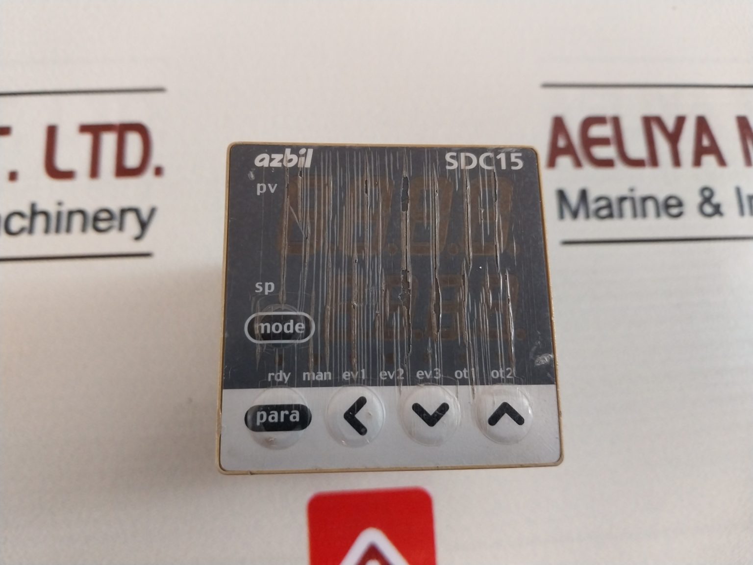 Azbil Sdc15 Temperature Controller - Aeliya Marine
