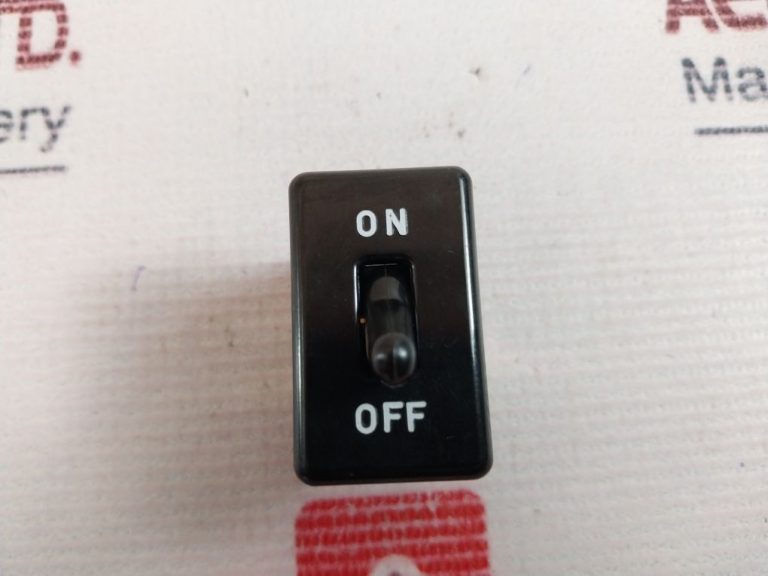 Carling 1/2 Hp 125-250 Vac Toggle Switch - Aeliya Marine