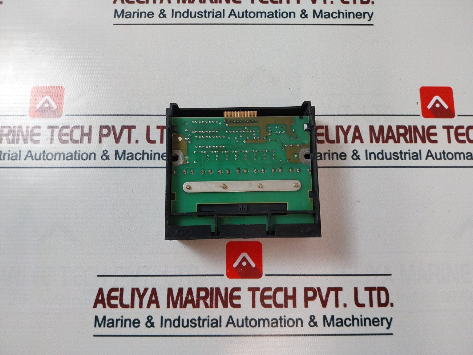 Idec Pfj-t081u Relay Output Unit - Aeliya Marine
