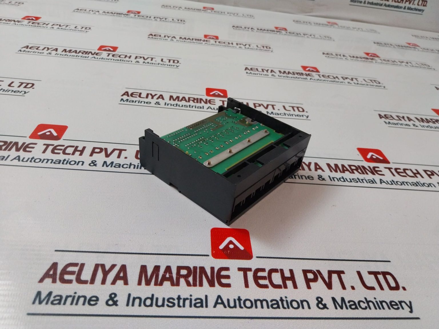Idec Pfj-t081u Relay Output Unit - Aeliya Marine