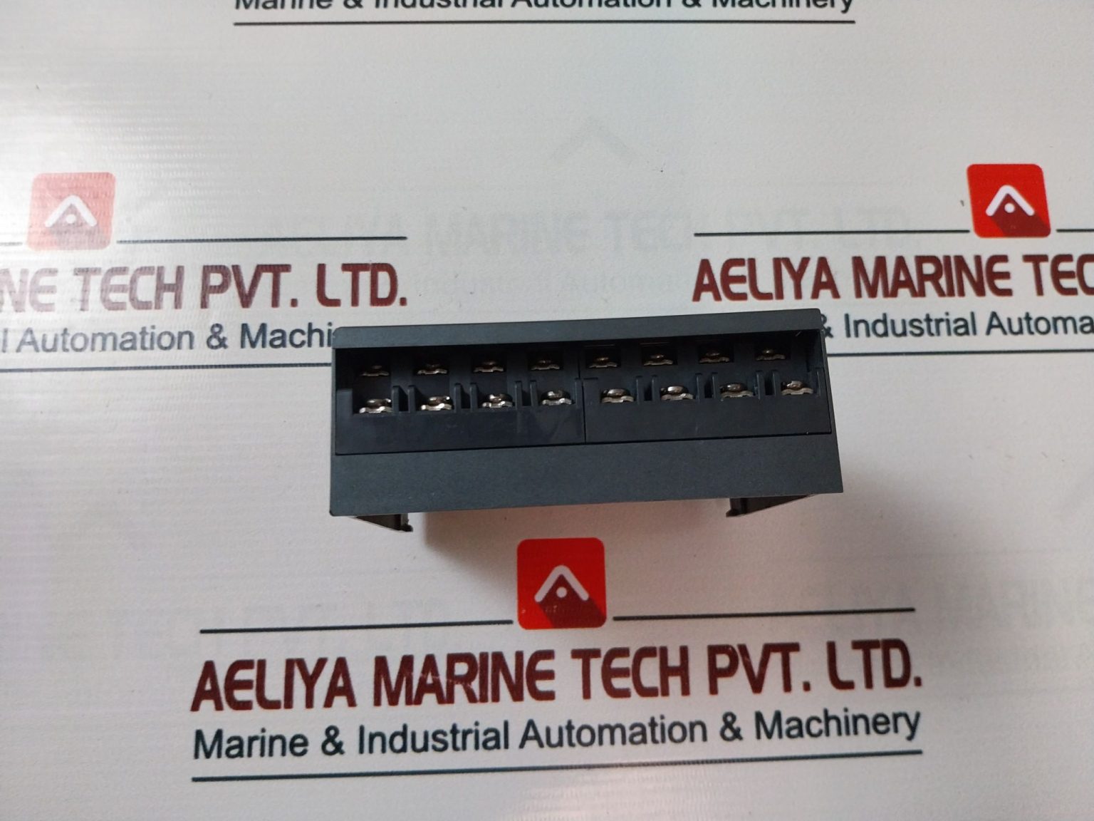 Idec Pfj-t081u Relay Output Unit - Aeliya Marine