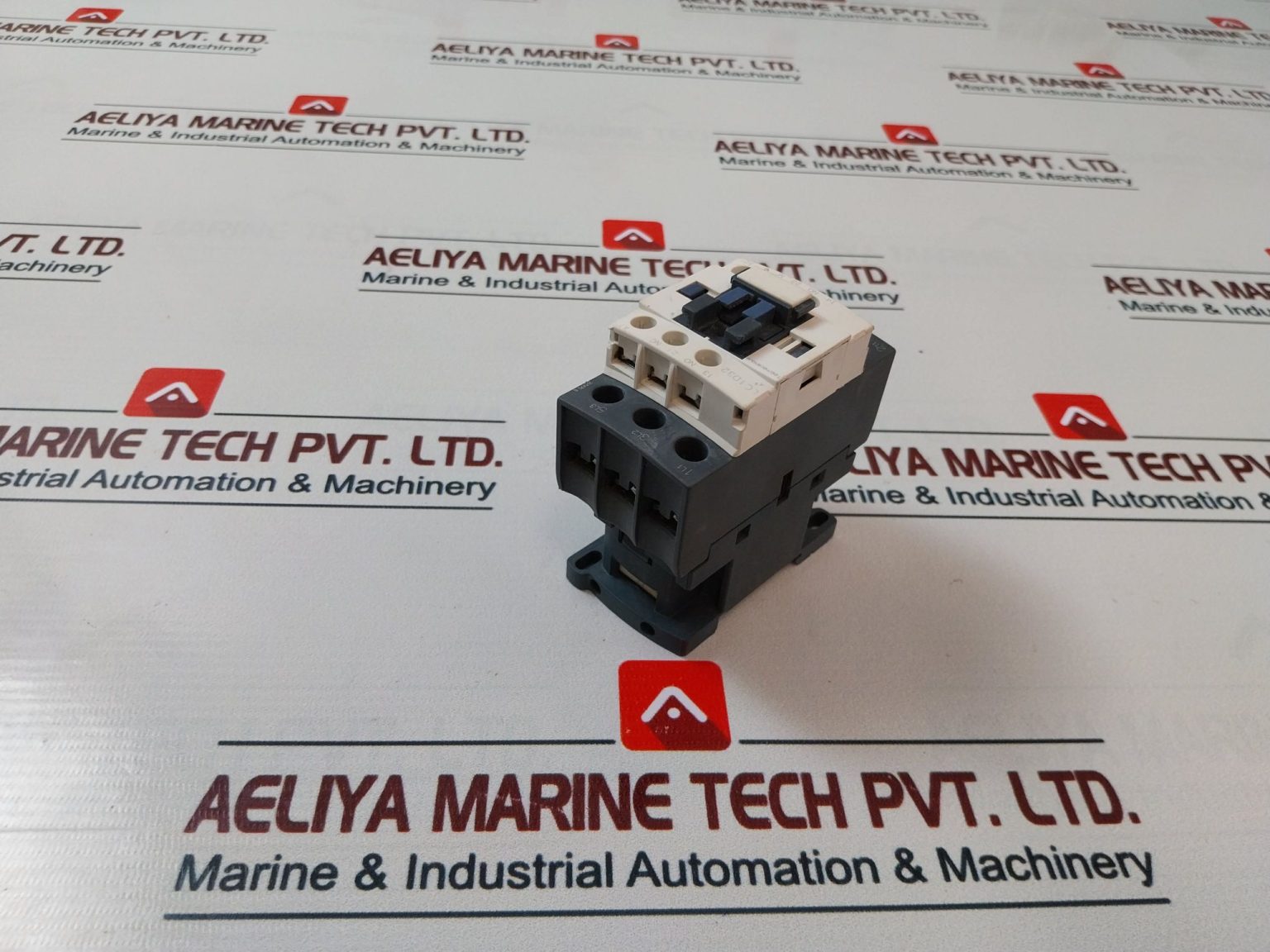 Schneider Telemecanique Lc1d32 Contactor - Aeliya Marine