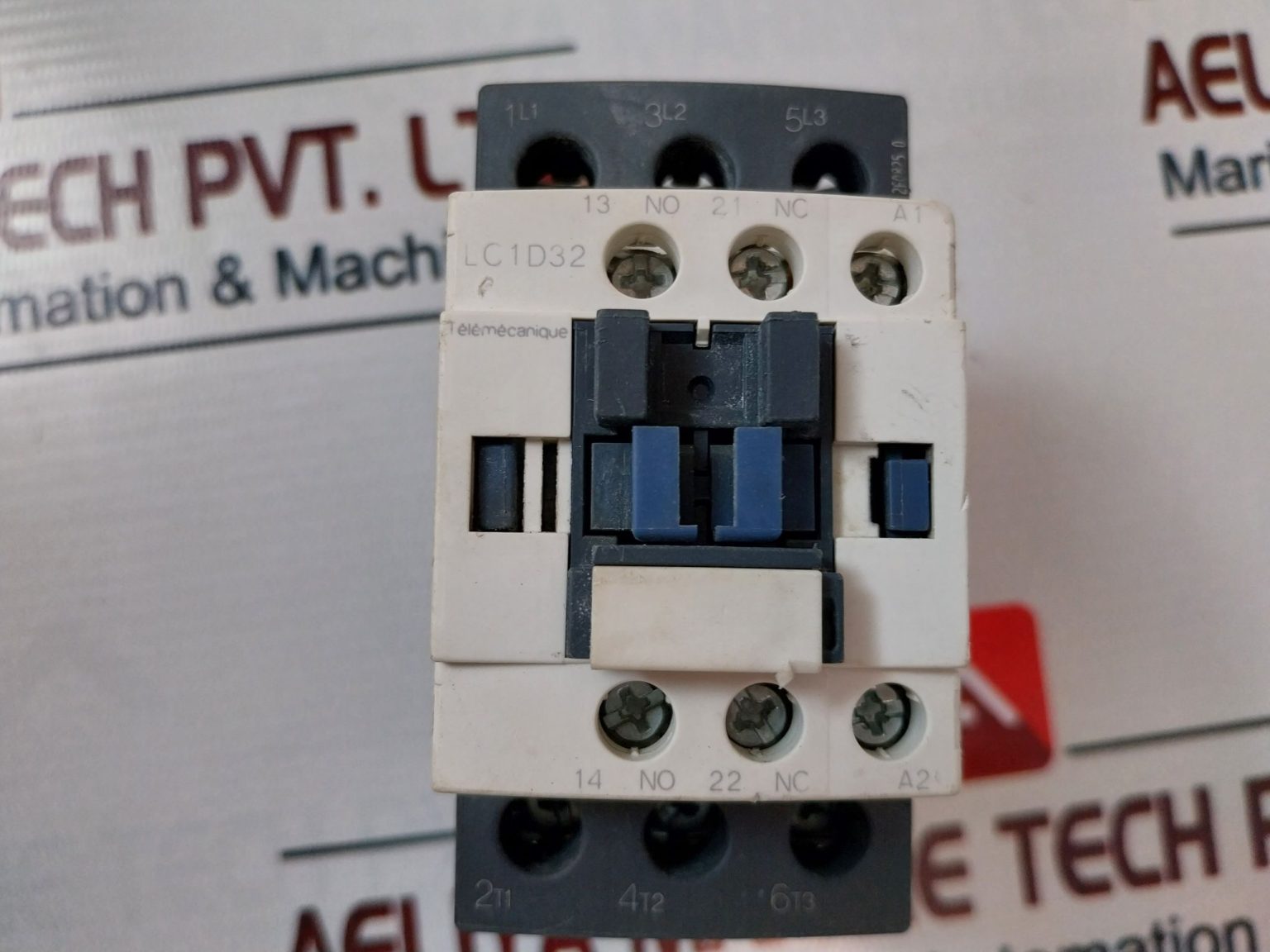 Schneider Telemecanique Lc1d32 Contactor - Aeliya Marine