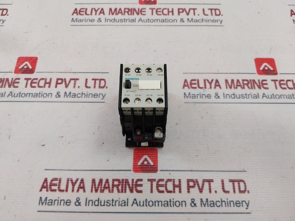 Siemens 3th4022-0an2 Control Relay 220v 50/60hz - Aeliya Marine