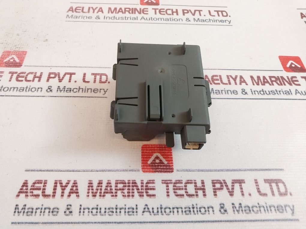 Siemens Simatic S7 6es7 654-7hy00-0xa0 Bus Module - Aeliya Marine