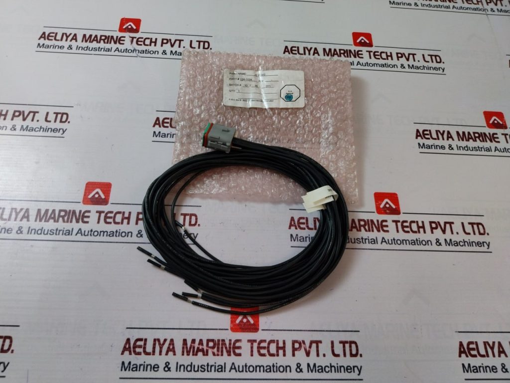 Pacer J2 Plug 124-1034 - Aeliya Marine