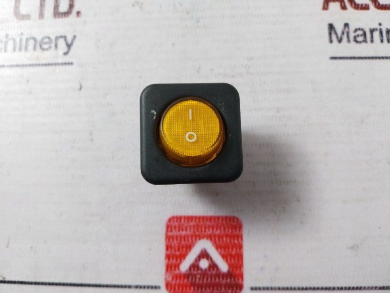 Soken Rk1-05 Rocker Switch - Aeliya Marine