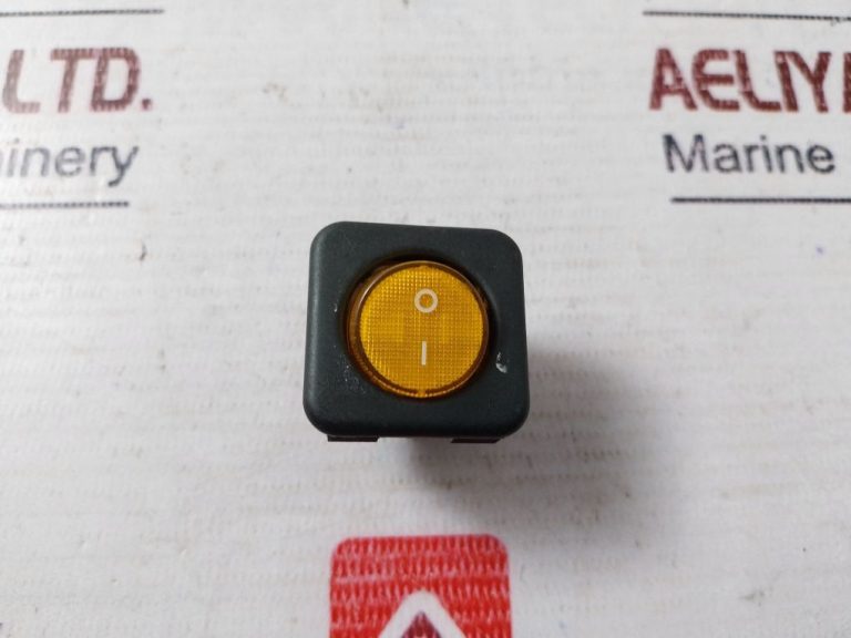 Soken Rk1-05 Rocker Switch - Aeliya Marine