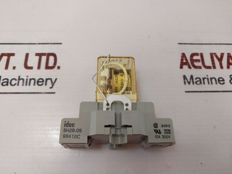 Idec Rh2b-u Relay With Socket - Aeliya Marine
