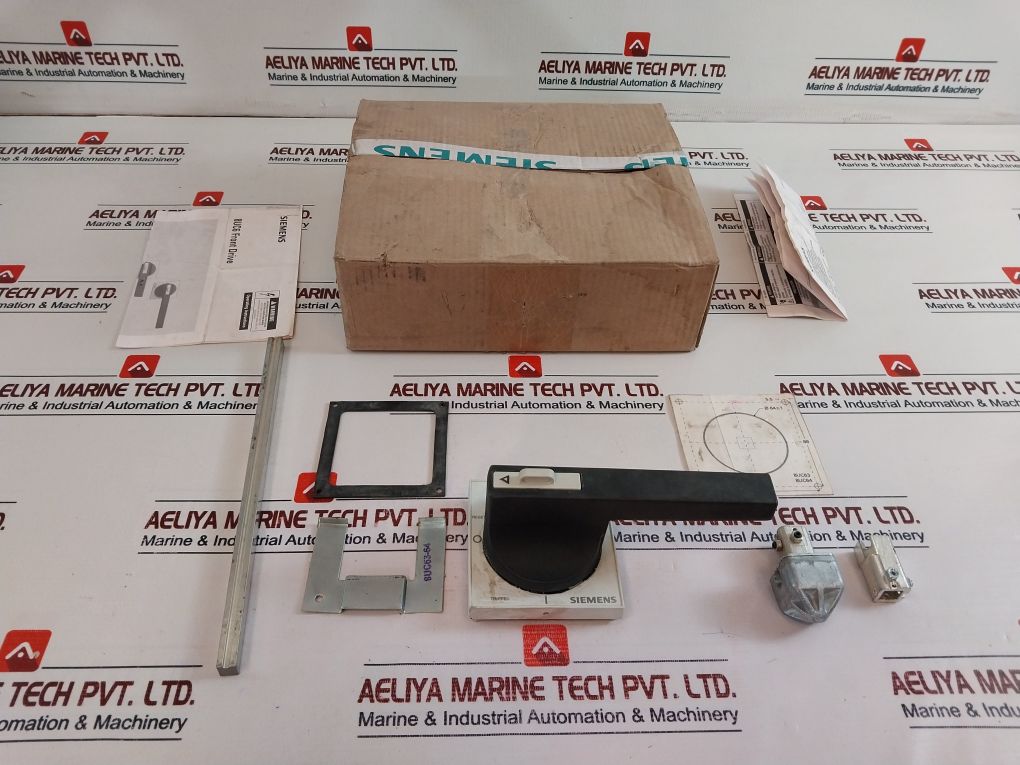 Siemens 8uc63 Door-coupling Rotary Operating Mechanism - Aeliya Marine