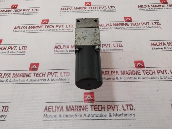 Rexroth R901102778 Pressure Switch 2a Dc 24v - Aeliya Marine