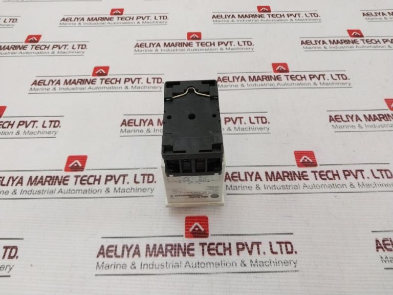 Allen-bradley 700-hrm12ta17 On-delay Timing Relay With Base - Aeliya Marine