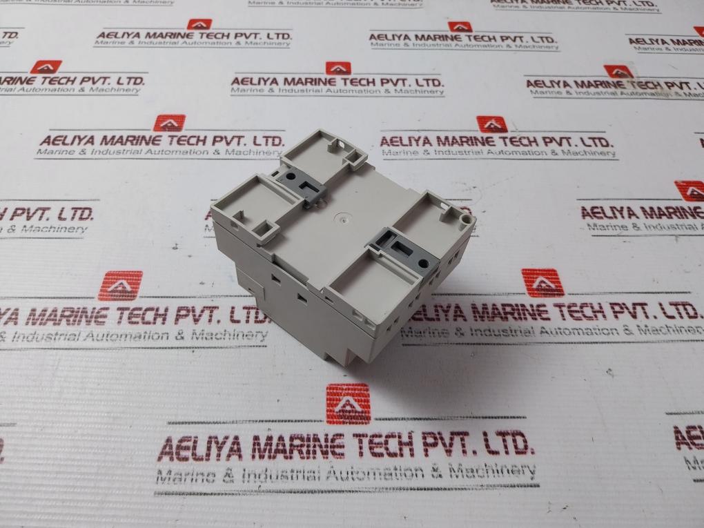 Idec Fl1e-b12rce Smart Relay 24vdc - Aeliya Marine