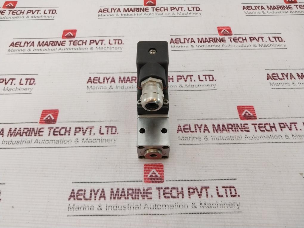 Danfoss Mbs 5100 Pressure Transmitter 10…32 V D.c. - Aeliya Marine
