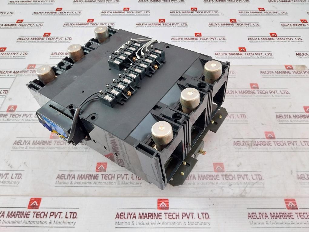 Terasaki Xs600ne Circuit Breaker 300a - Aeliya Marine