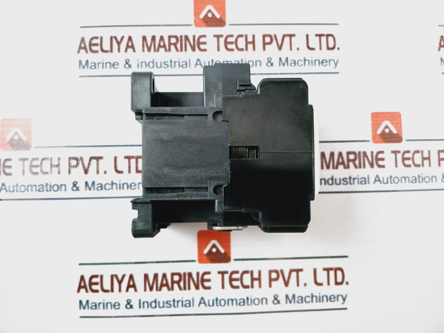 Fuji Electric Sc-5-1 Contactor 400v - Aeliya Marine