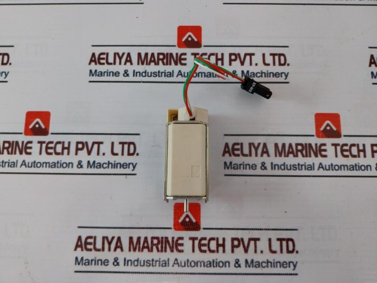 Schneider Electric 33035 Air High Current Circuit Breaker Control Unit ...