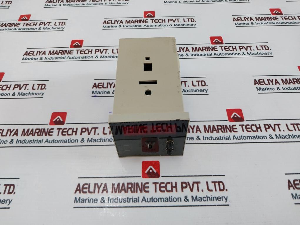 Styb Xmtd-2202 Digital Display Regulator -50~300°c - Aeliya Marine