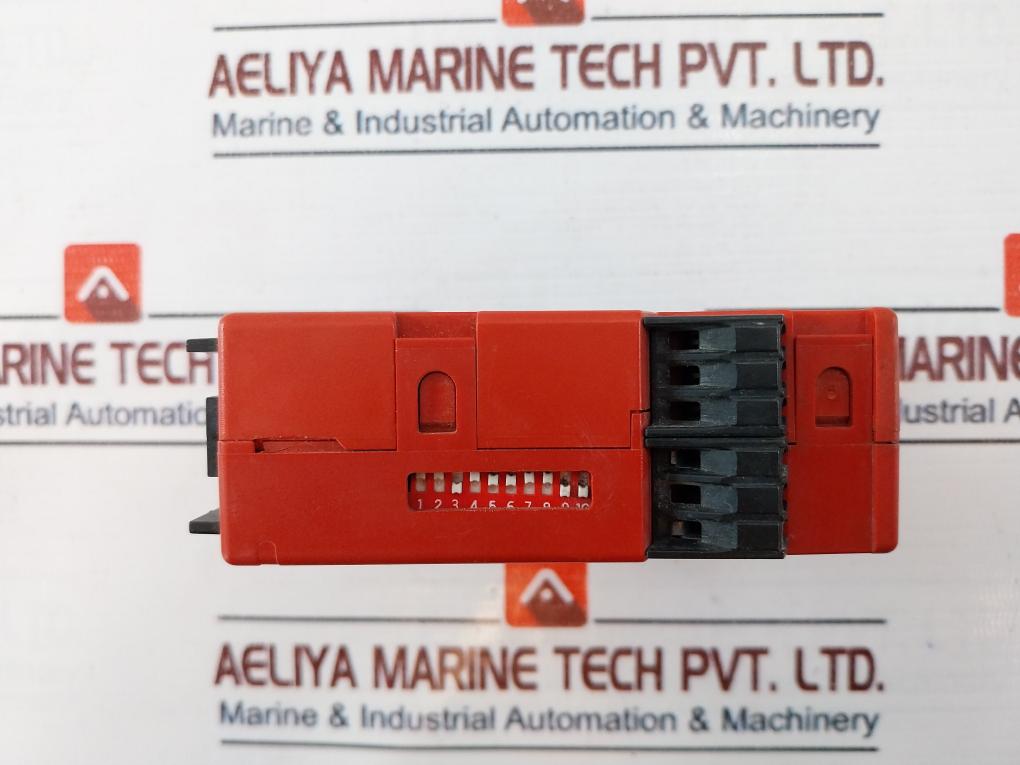 Thiim Umca E024 Da3c Voltage Relay 500v - Aeliya Marine