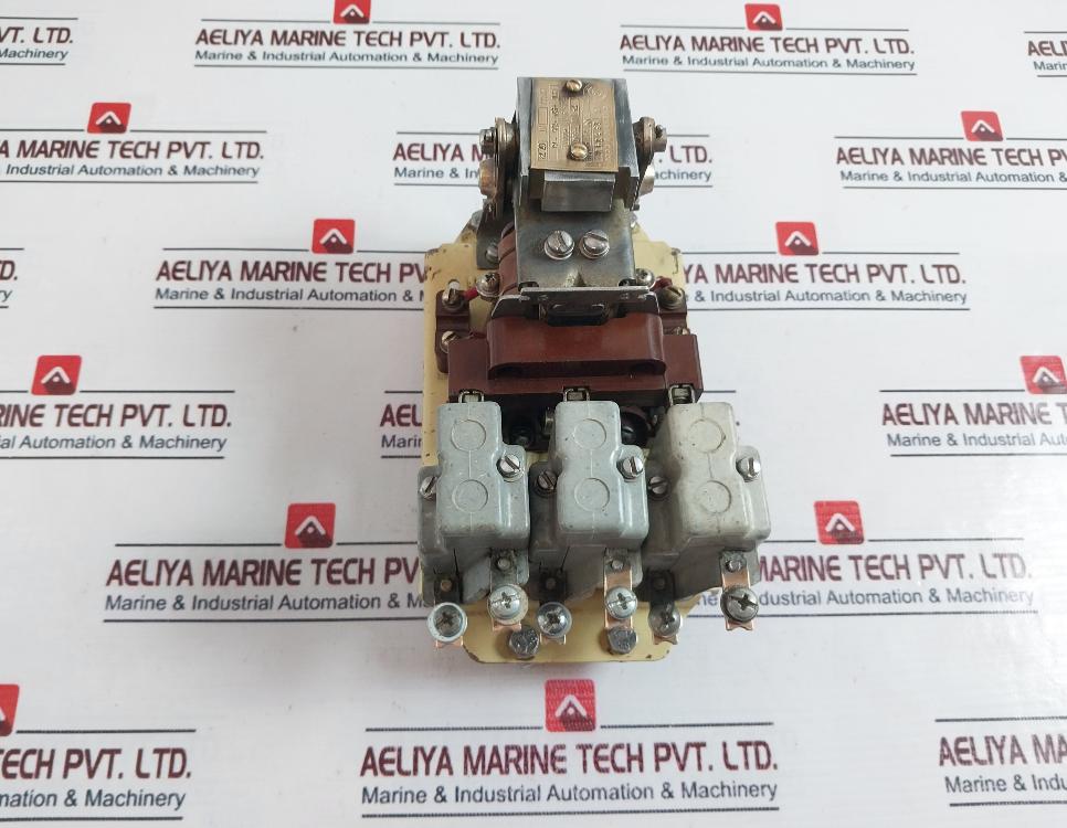 Км 2311-8 M4 Contactor 25a - Aeliya Marine