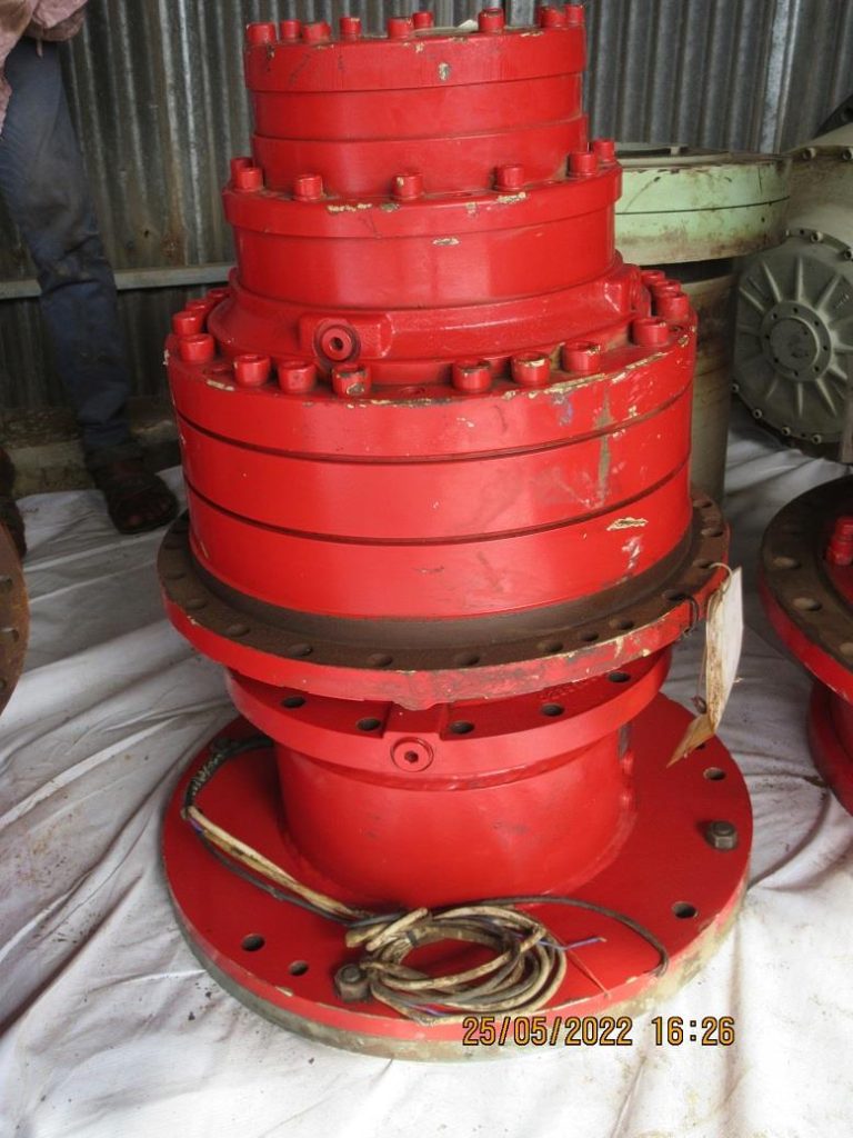 Aandrijf Technisch Rw-2523-107,8r-Me250-Sfb40 Gearbox Winch - Aeliya Marine