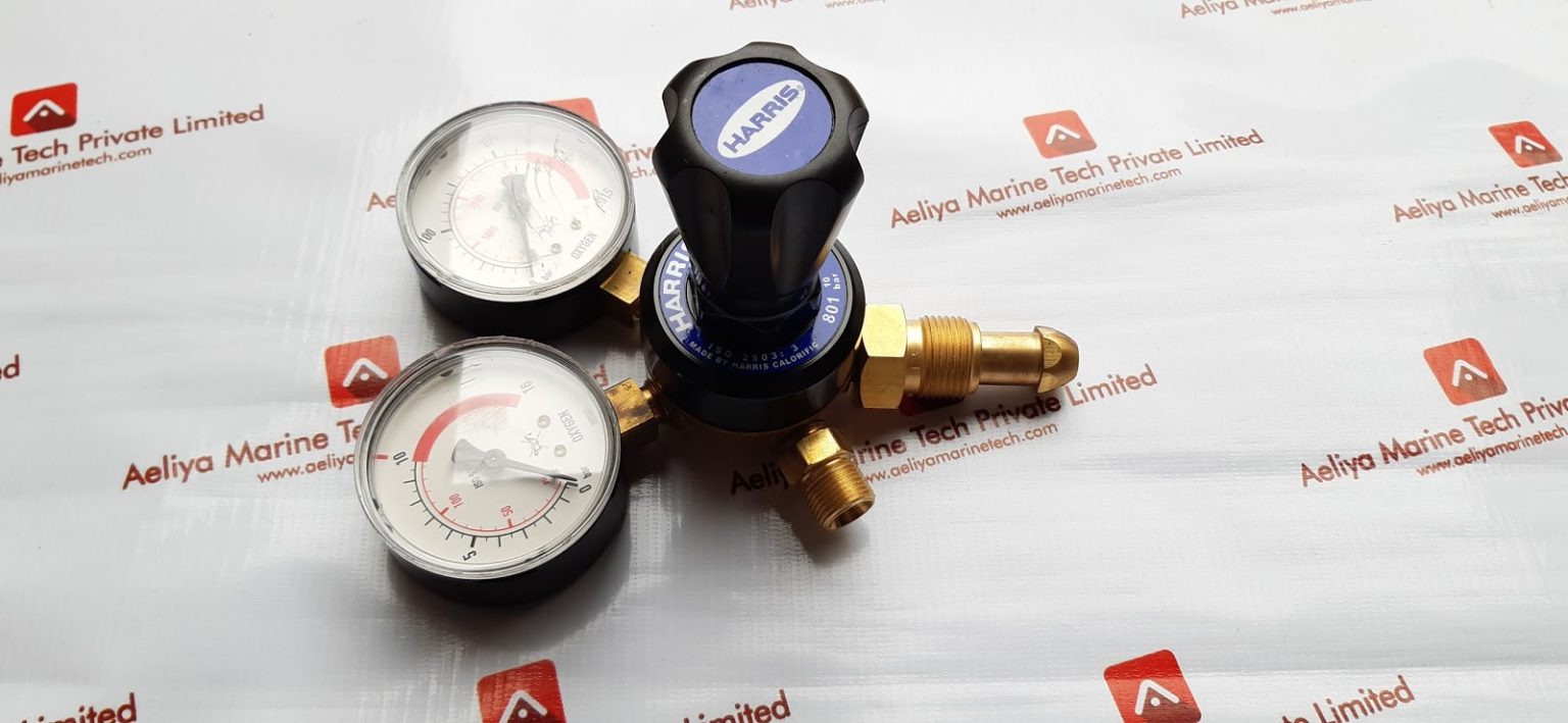 Harris 801 oxygen regulator- dual gauges - Aeliya Marine
