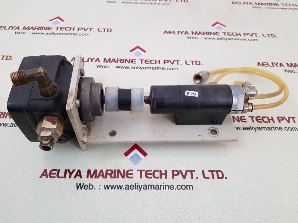 Danfoss Rsh 32 070-7300 Oil Pump With Atlas Copco Lzb22A036-11 Vane Motor - Aeliya Marine