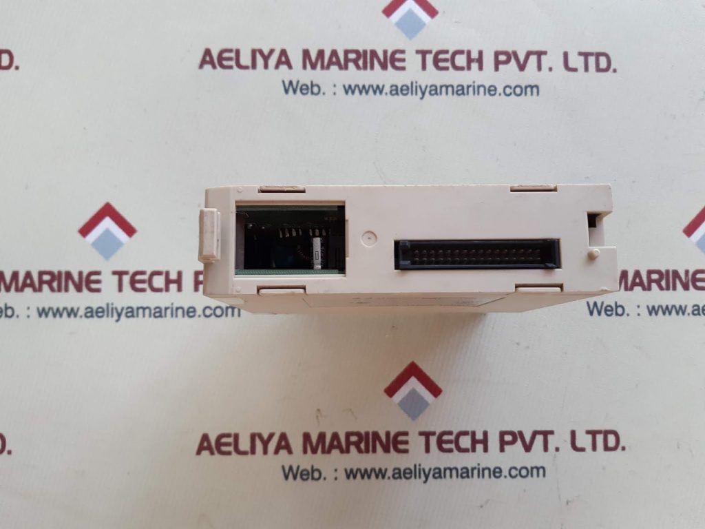 Omron c200h-da002 d/a unit - Aeliya Marine
