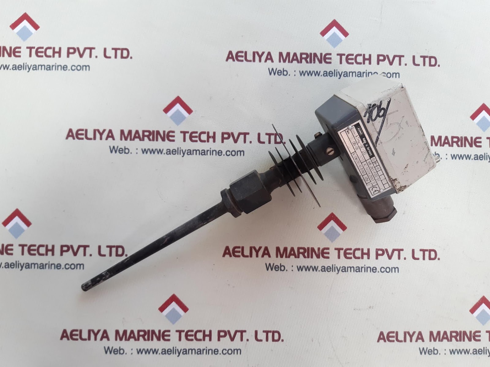 jumo aths-se-20 serface mounting thermostat - Aeliya Marine