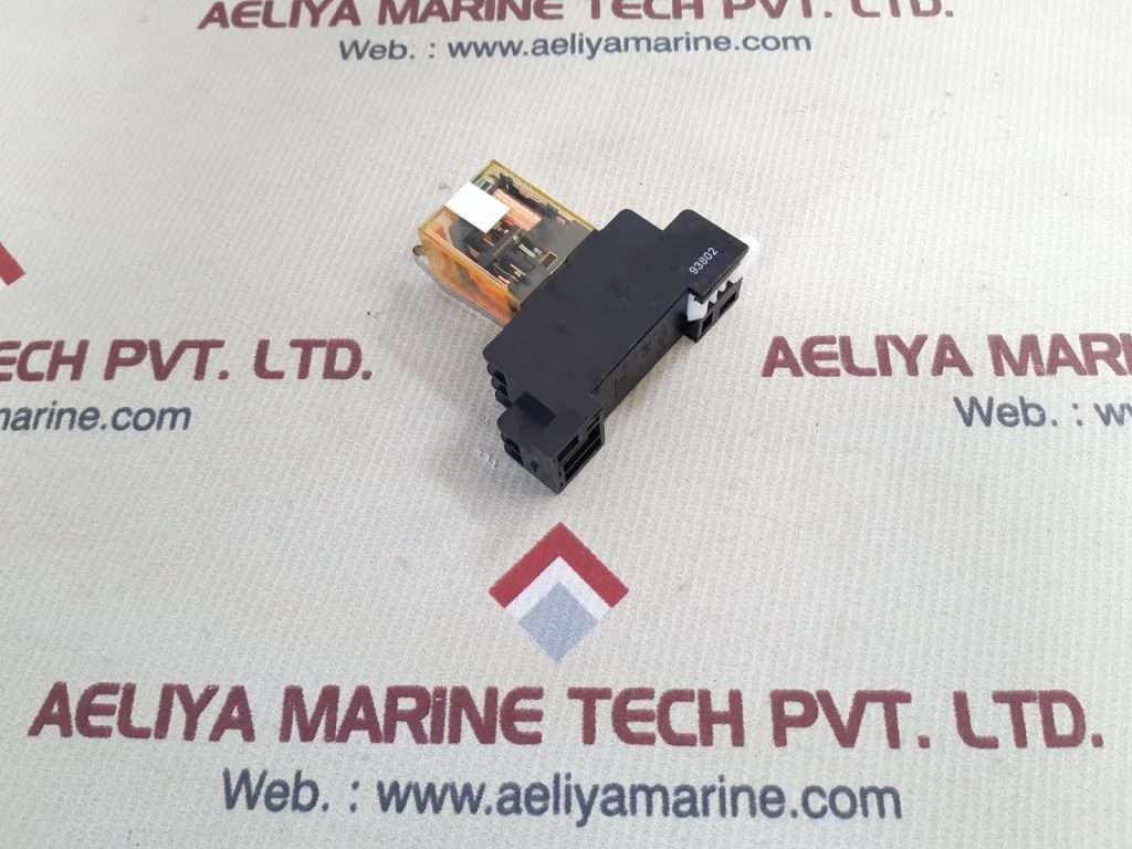 Idec ru2s-c-a110 relay socket - Aeliya Marine