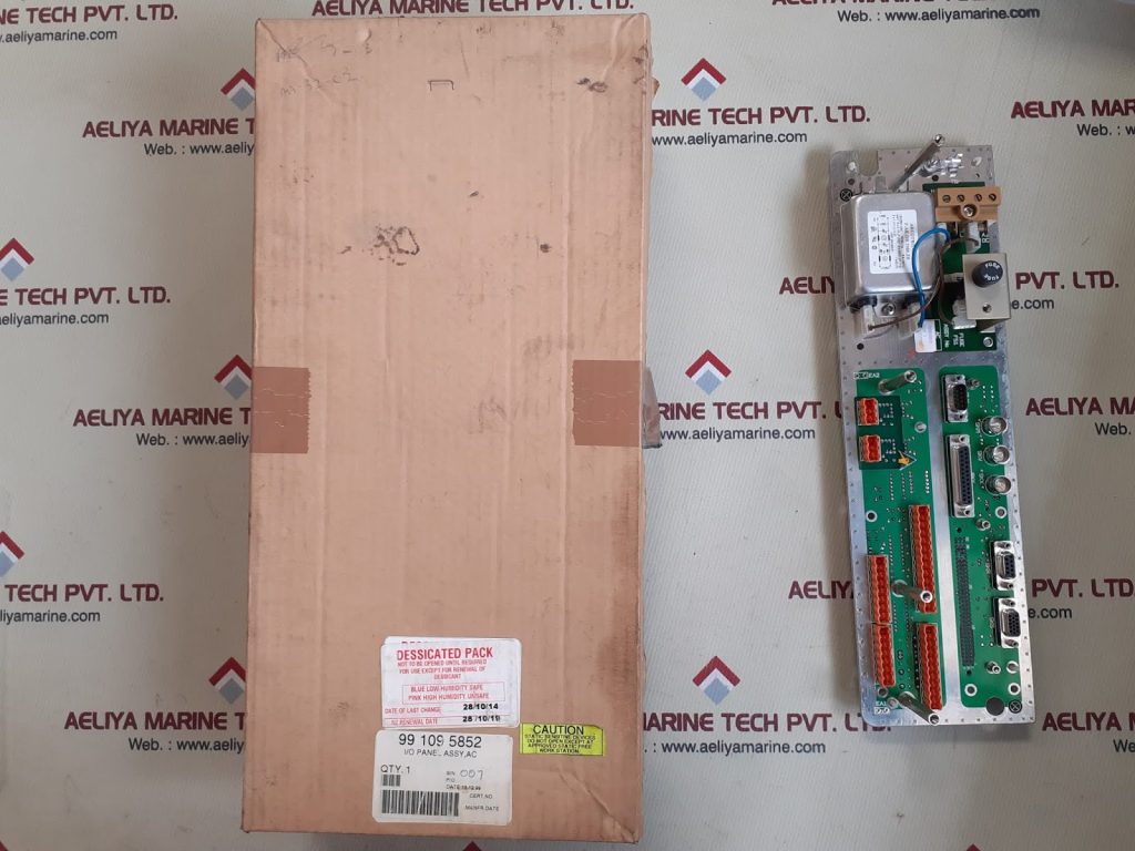 99 109 5852 i/o panel t65800818 - Aeliya Marine