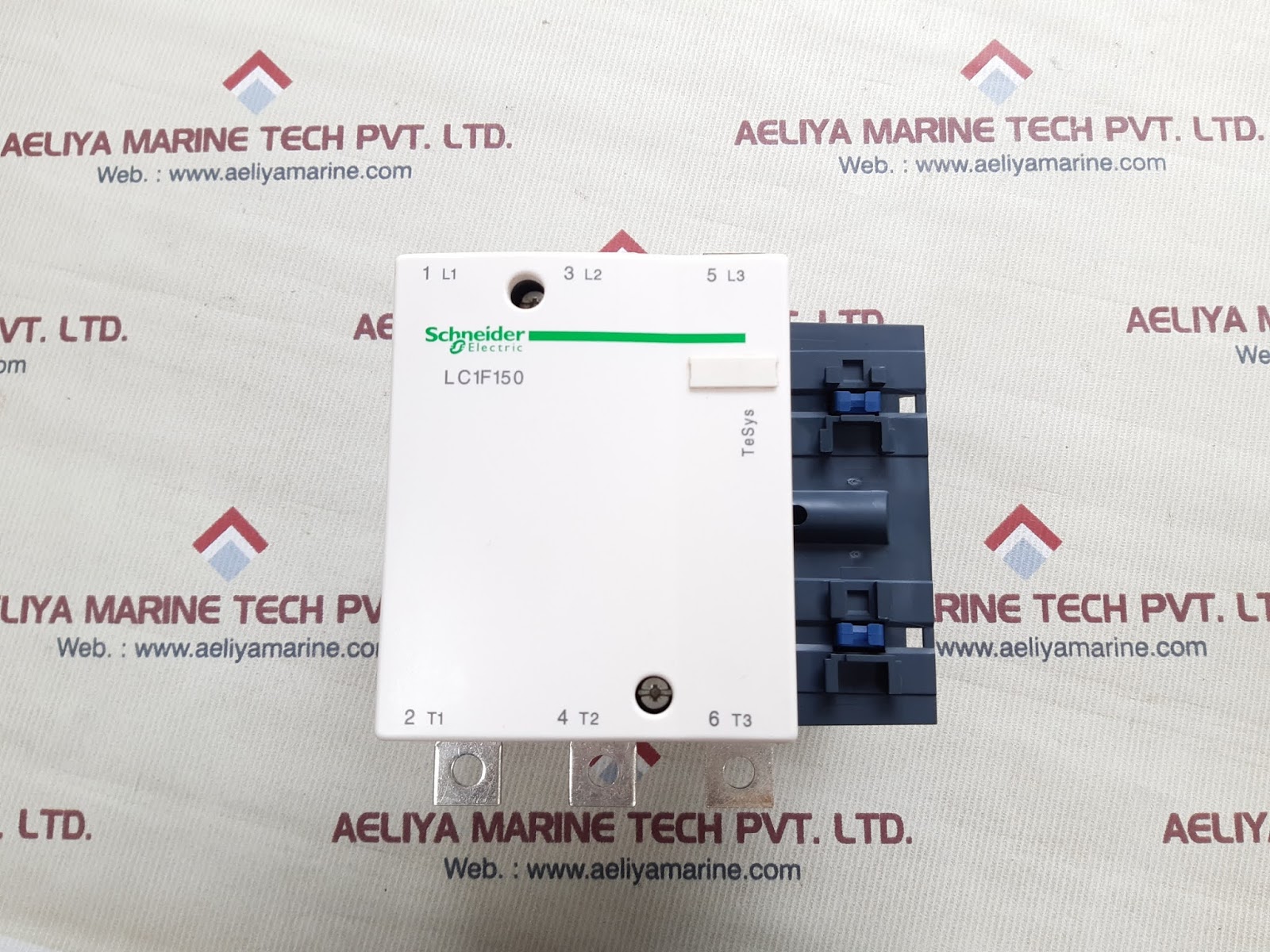 Schneider electric lc1 f150f5 contactor - Aeliya Marine