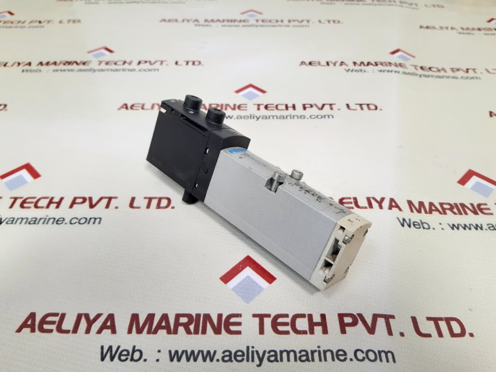 Festo vsva-b-b52-zd-a1-1t1l solenoid valve 9-10bar - Aeliya Marine