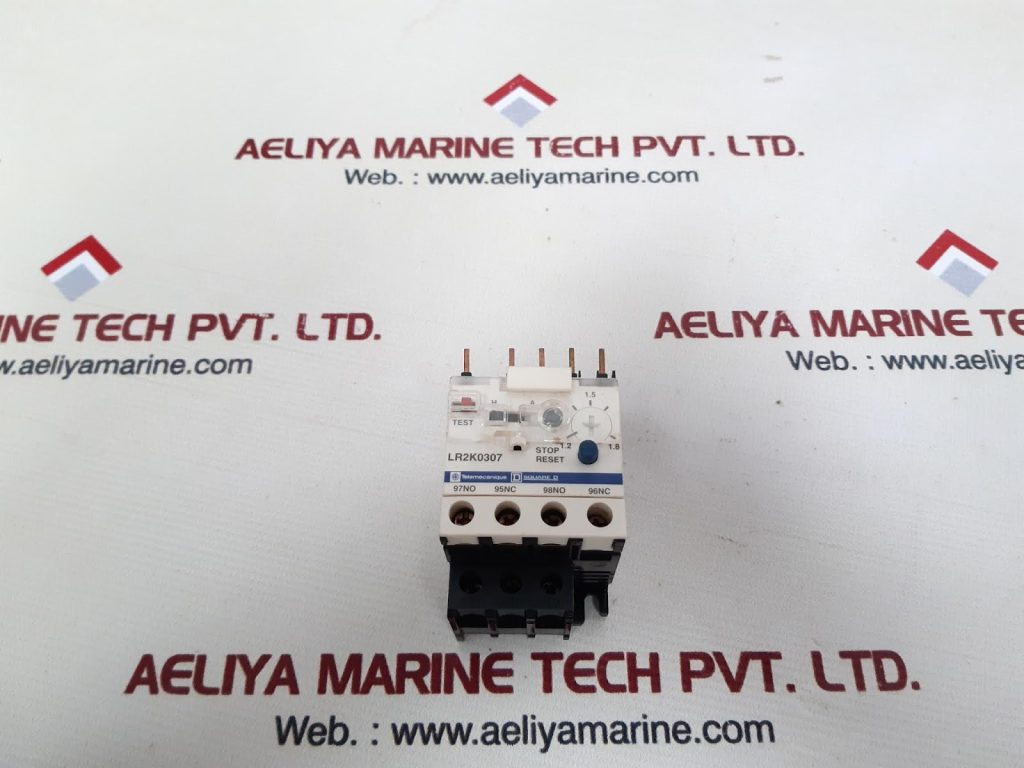 Schneider electric lr2k0307 auxiliary contact - Aeliya Marine