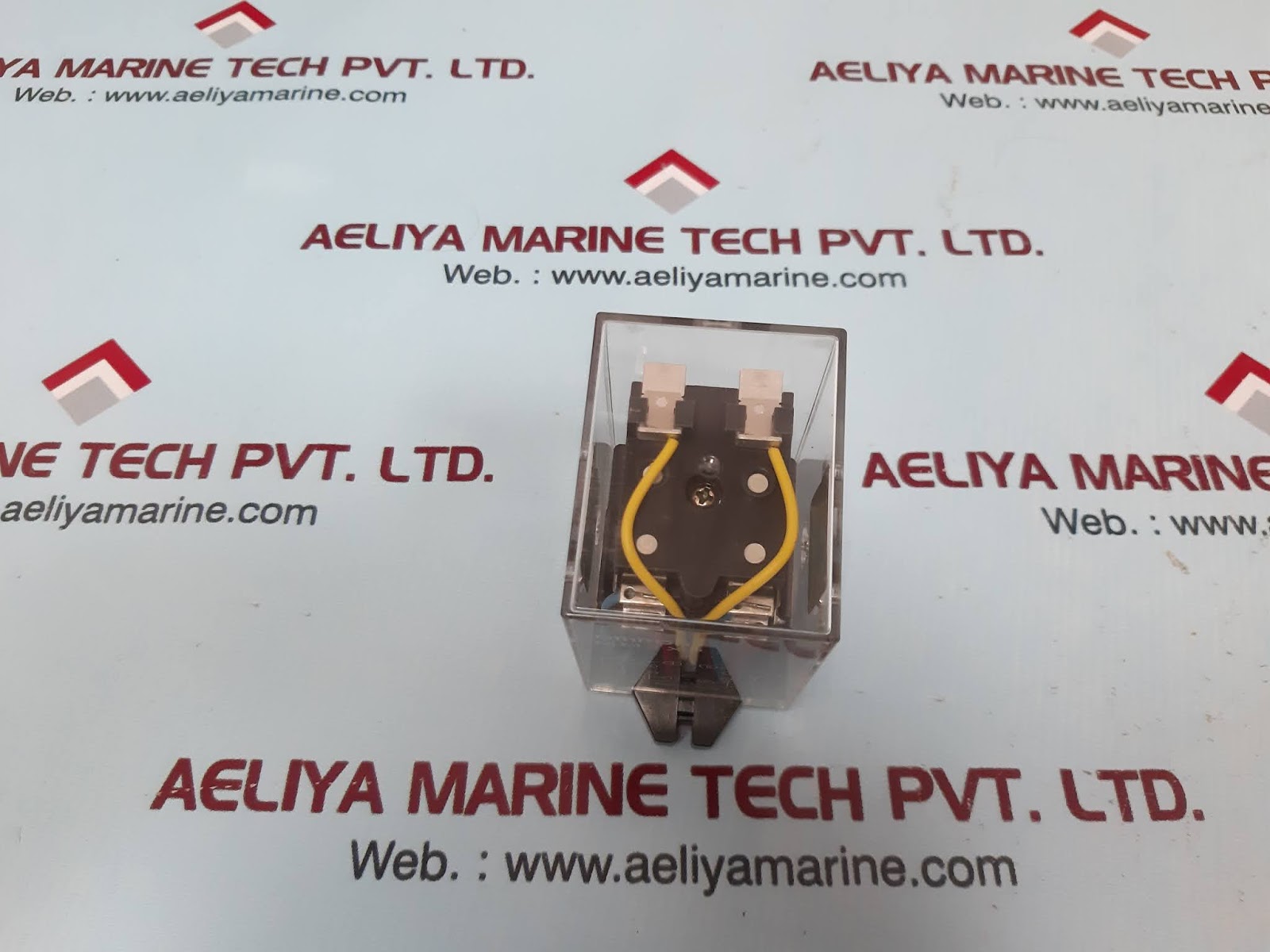 OMRON MM2XP POWER RELAY - Aeliya Marine
