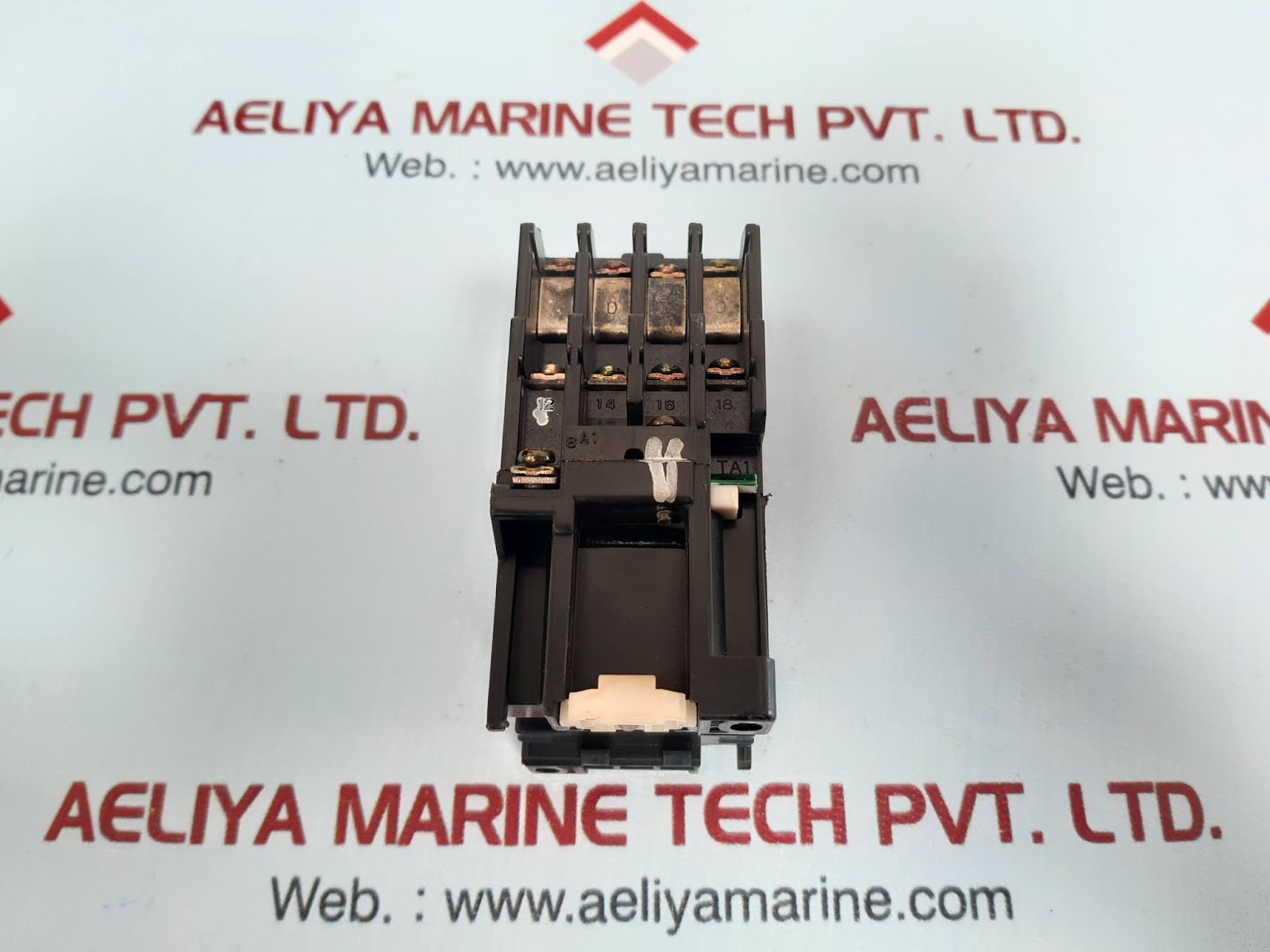 TOSHIBA A8A-44 CONTROL RELAY (4A4B) - Aeliya Marine