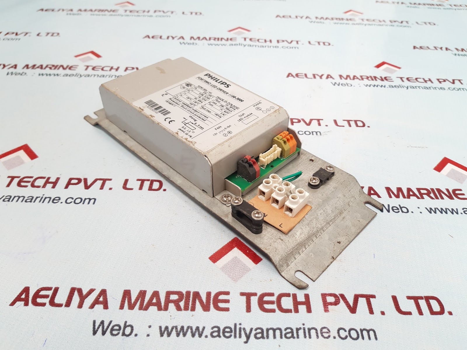 PHILIPS FORTIMO LED DRIVER 1100-3000 - Aeliya Marine