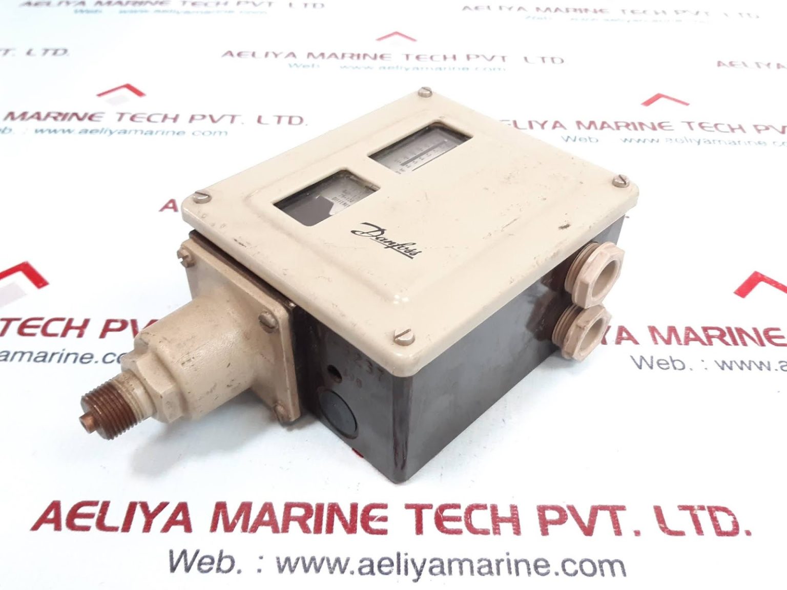 DANFOSS RT 200 PRESSURE SWITCH - Aeliya Marine