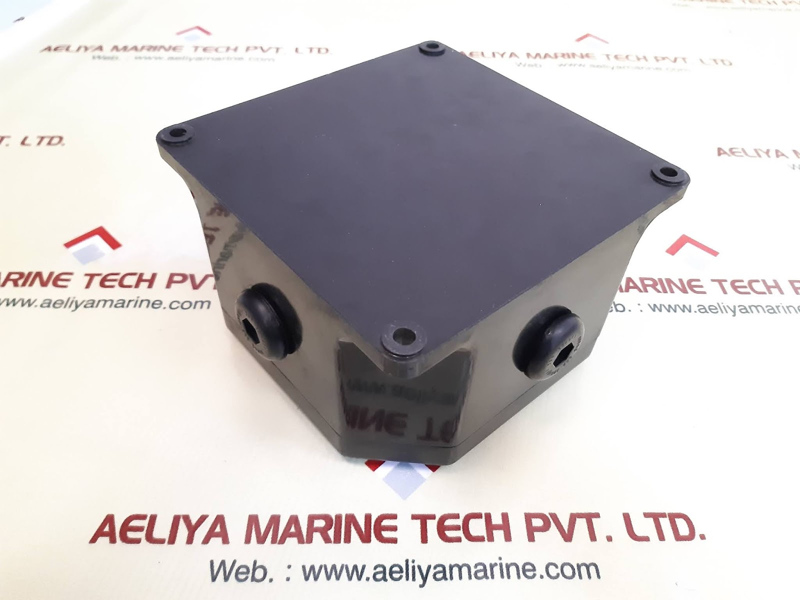 HAWKE INTERNATIONAL PL615 - Aeliya Marine