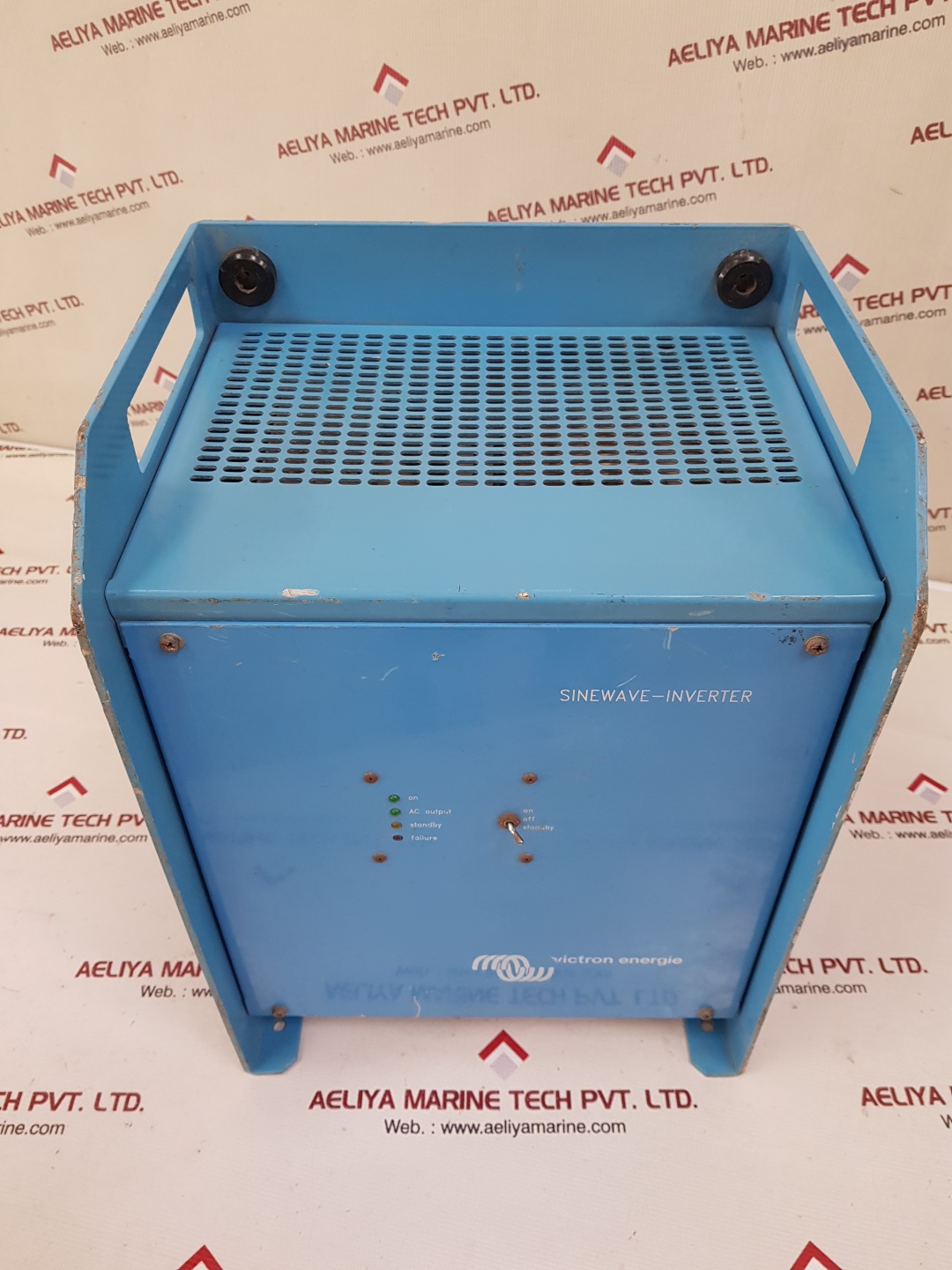VICTRON SWL/500 SINEWAVE-INVERTER - Aeliya Marine