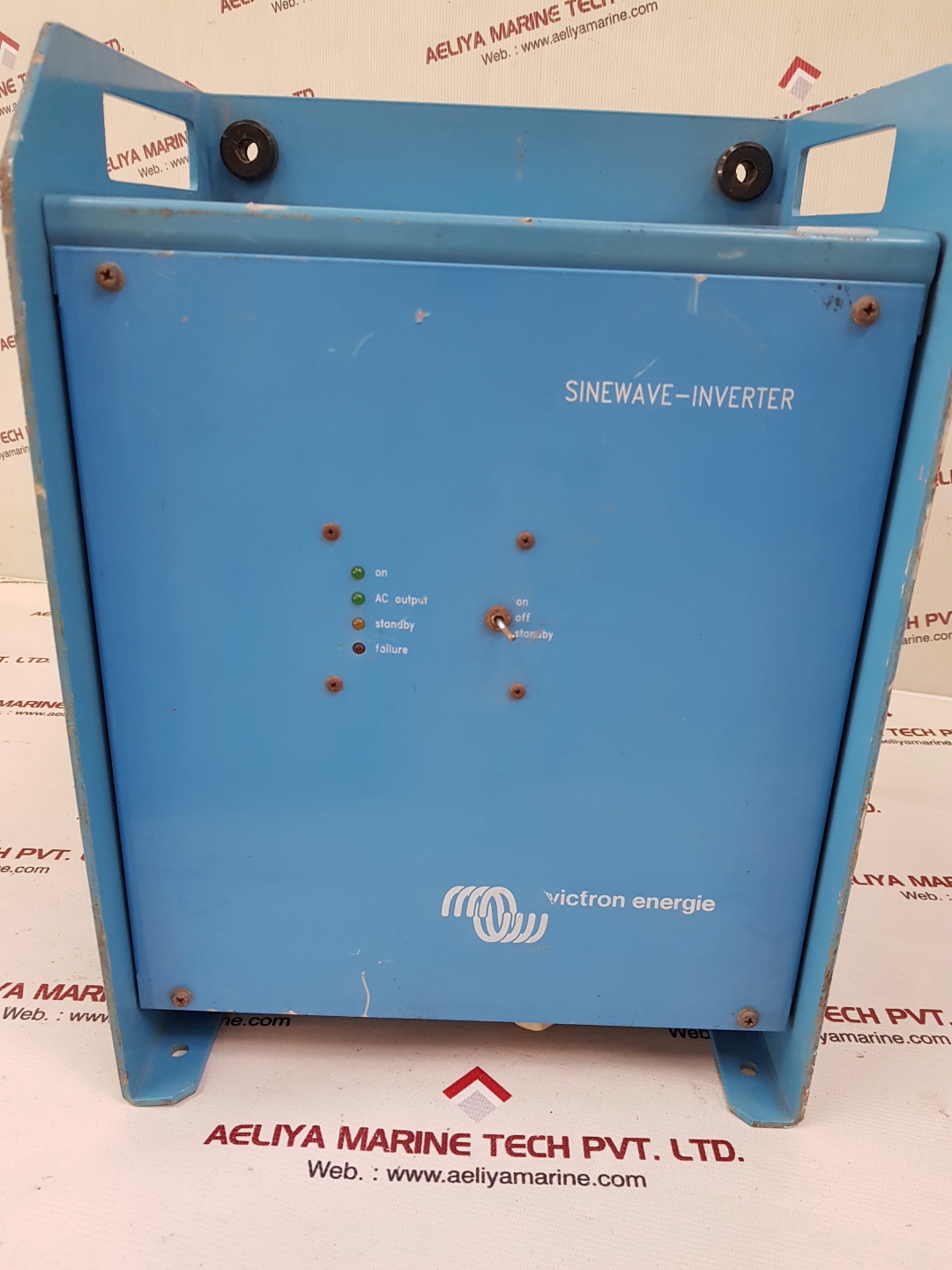 VICTRON SWL/500 SINEWAVE-INVERTER - Aeliya Marine