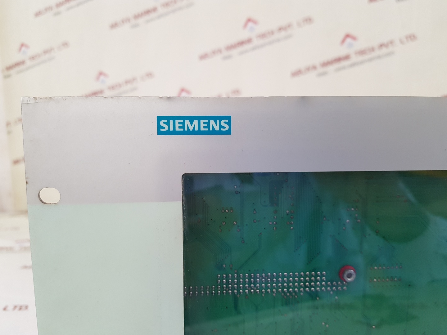 Siemens Bt8002 Fire Alarm Operation Terminal 28V Dc 2.0A - Aeliya Marine