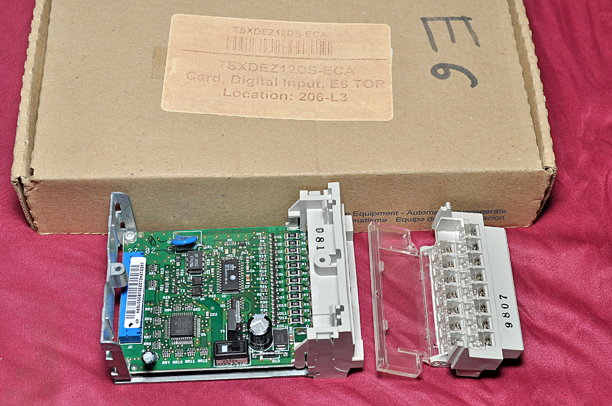 Schneider tsx micro tsxdez12d2 module - Aeliya Marine