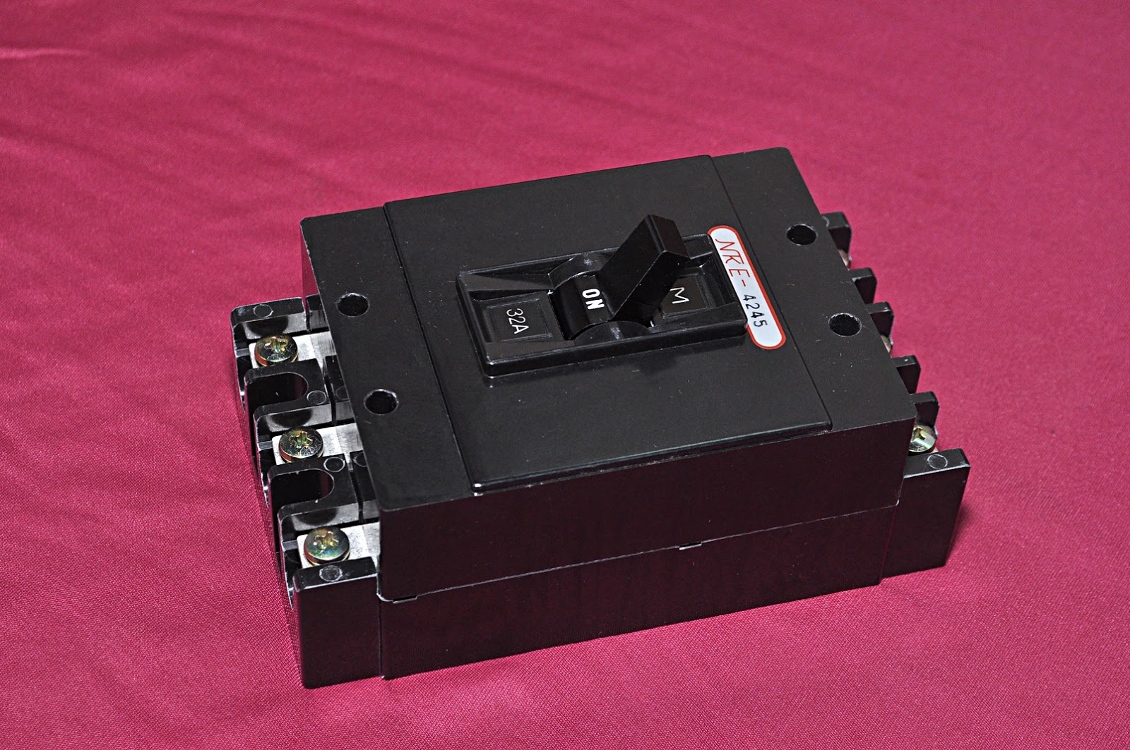 Nikko Electric Sk53 Fm 50A Circuit Breaker 500V 32A Nke-4245 - Aeliya ...