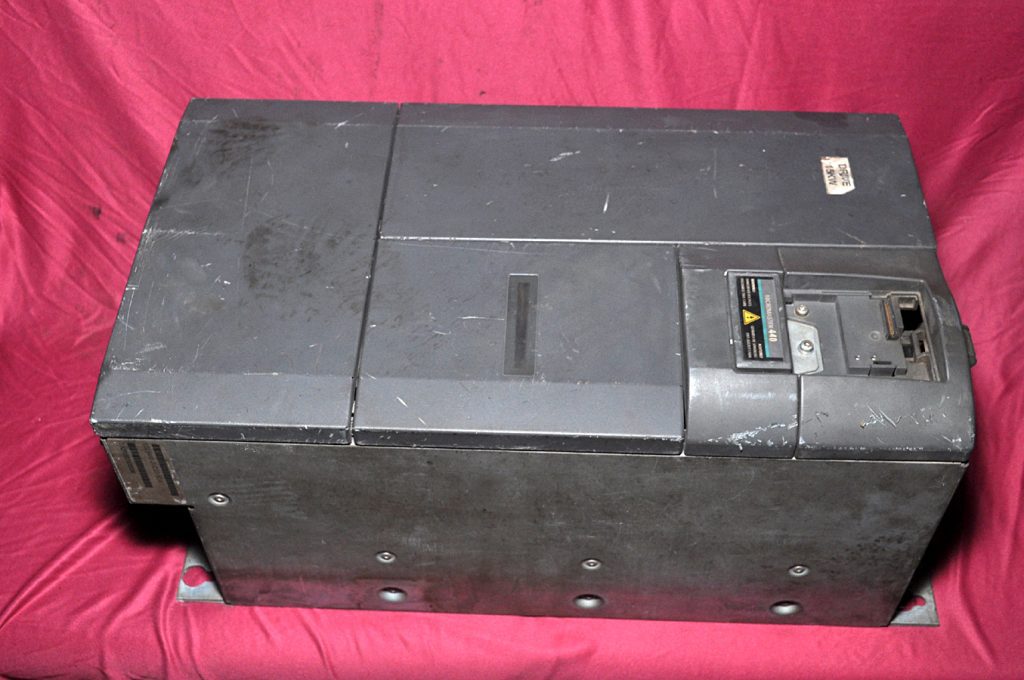 Siemens micromaster 440 6se6440-2ud31-5da1 15kw - Aeliya Marine