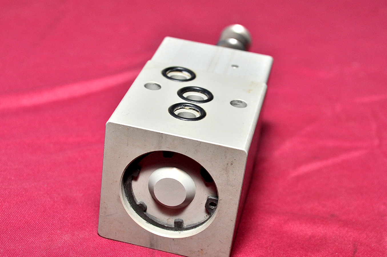 Eugen seitz ag ch-8623 solenoid valve type:784 - Aeliya Marine