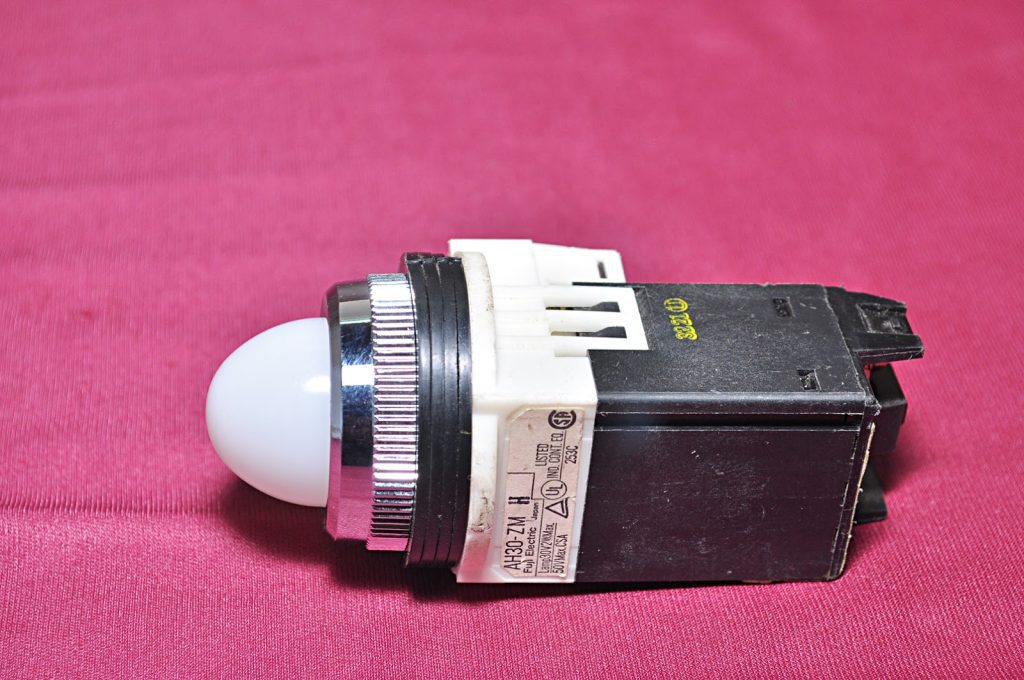 Fuji Electric White Indicator Command Switch Ah30-zm H - Aeliya Marine