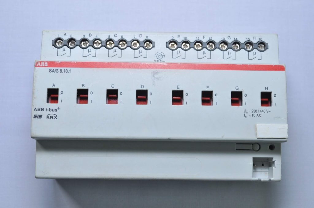 Abb i-bus® knx sa/s 8.10.1 switch actuator, 8-fold, 10 ax, mdrc ...